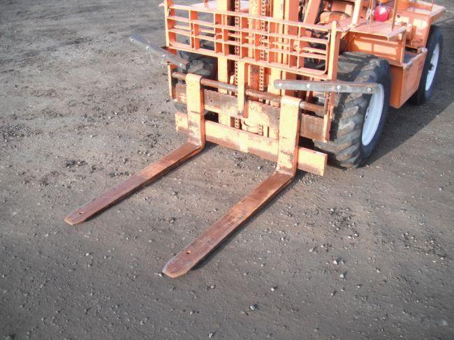 1979 Clark IT40B Forklift