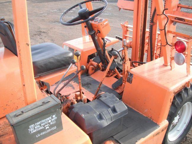 1979 Clark IT40B Forklift