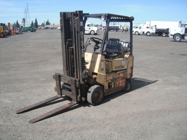 1989 Hyster S35XL Forklift