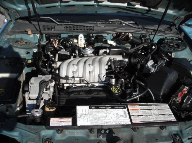 1993 Ford Taurus GL Sedan
