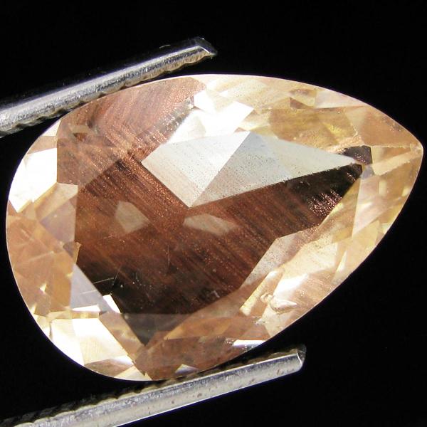 6.40ct Clear Champagne Oregon Sunstone Pear (GEM-31051)