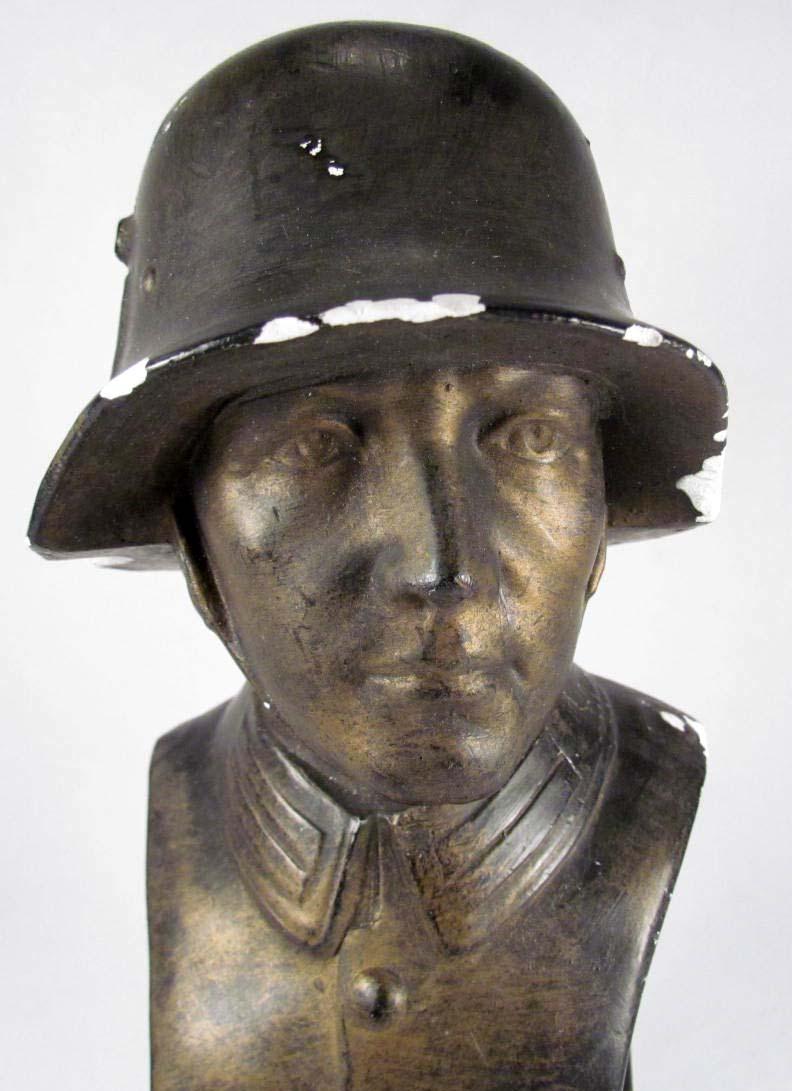 WW2 GERMAN NAZI ARMY SOLDIER STATUE WEARING DOUBLE DECAL HELMET