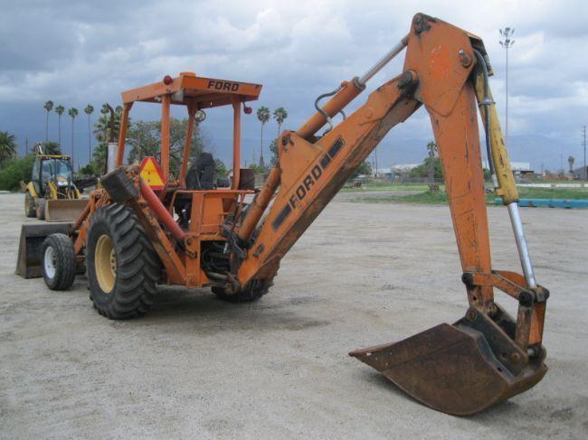 1984 Ford 555A Loader Backhoe