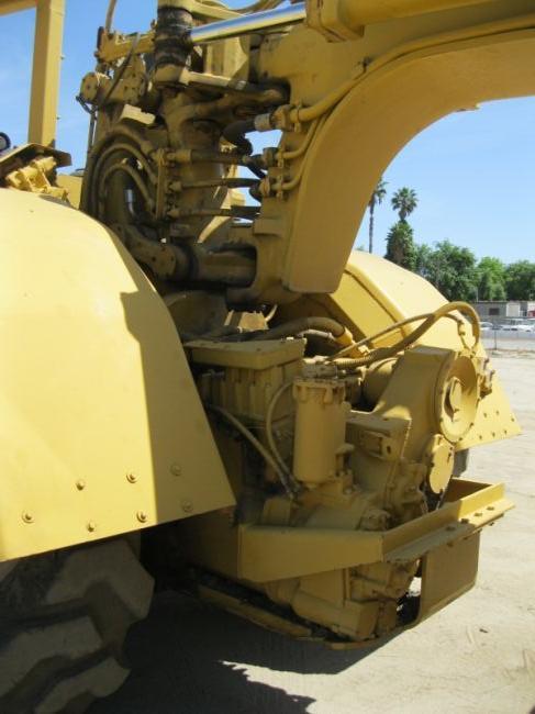 1978 Caterpillar 623B Paddle Wheel Scraper