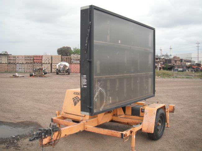 1994 Addco Dot-Sign DH-1000 S/A Towable Sign Board