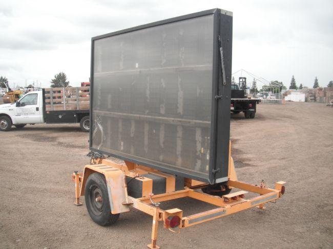 1994 Addco Dot-Sign DH-1000 S/A Towable Sign Board