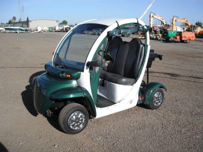 Gem E825 Electric Golf Cart