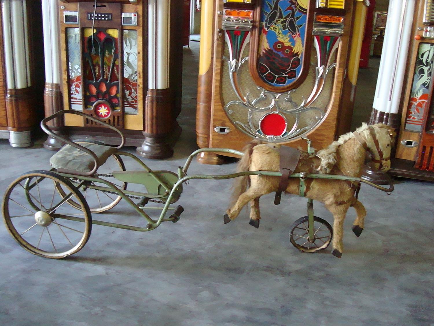 RARE C.1905 Photographers HUGE Carriage & Horse Pull Toy