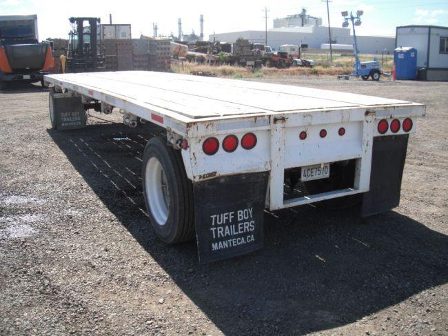 1994 Tuff Boy T/A 30' Flat Deck Pull Trailer