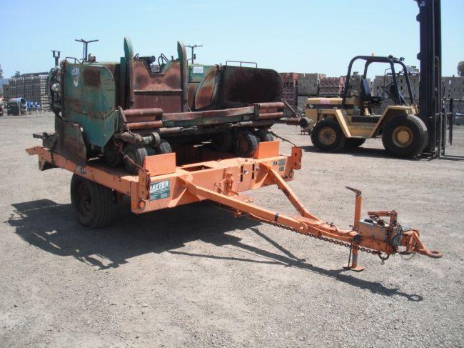 Layton F-525 Asphalt Paver w/ Trailer