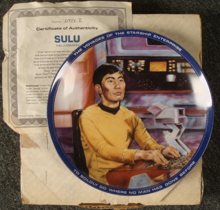 Star Trek Sulu Helmsman Ray Ernst Collectors Plate