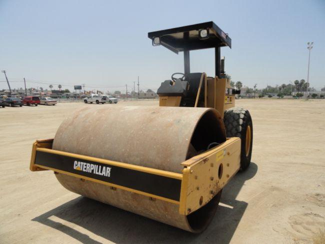 1998 Caterpillar CS-563C Vibratory Roller