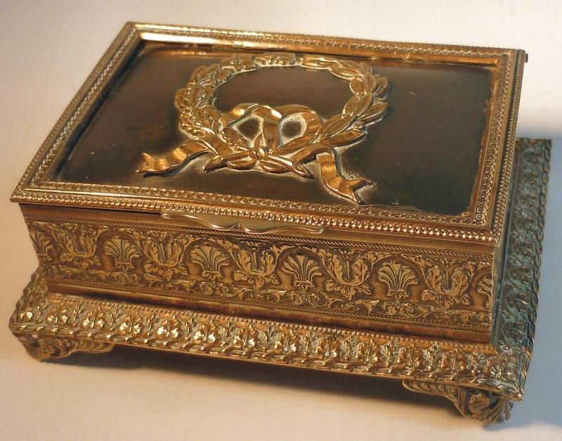MWF784 - PRECIOUS ANTIQUE GEORGIAN FRENCH TORTOISE SHELL JEWELRY BOX