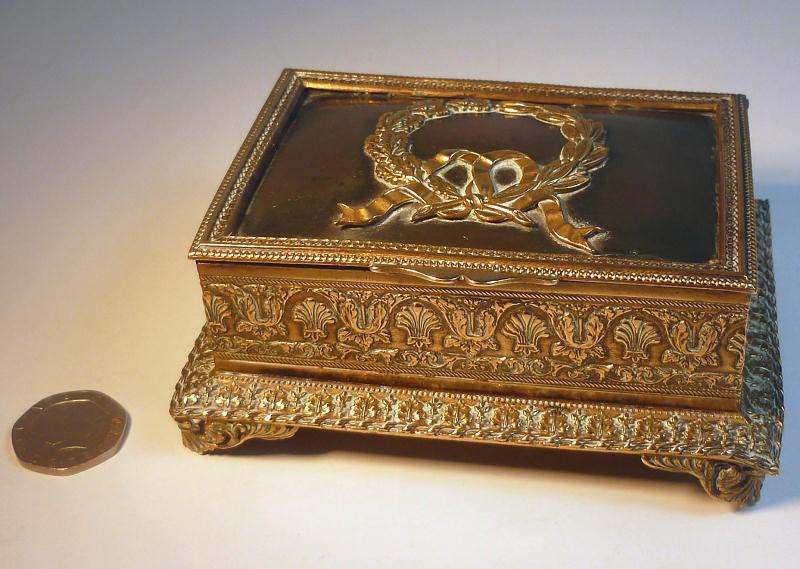 MWF784 - PRECIOUS ANTIQUE GEORGIAN FRENCH TORTOISE SHELL JEWELRY BOX