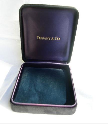 MWF181 - VINTAGE TIFFANY & CO SUEDE BOX FOR BRACELET OR NECKLACE