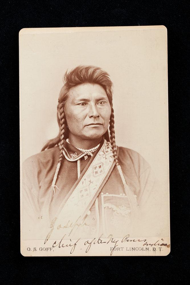 Chief Joseph (1840-1904) Cabinet Card Photograph