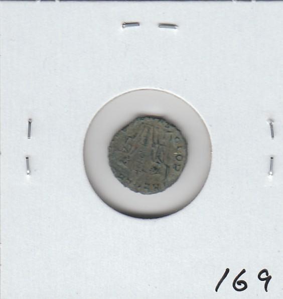 ANCIENT ROMAN COIN NICE DETAILS CIRCA 215-400 AD OVER 1600 YEARS OLD