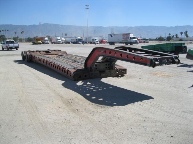 1999 Cozad 60 Ton 16 Wheel Expando Lowboy Trailer