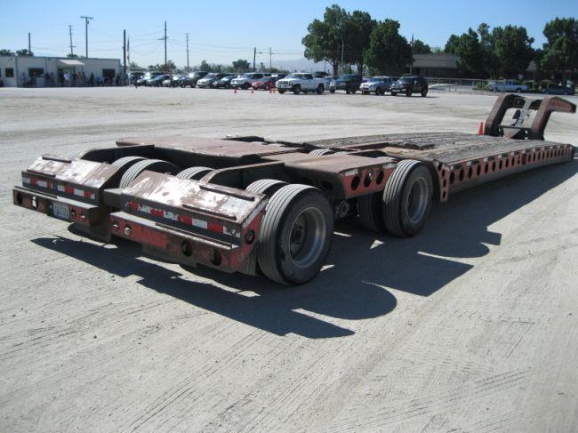1999 Cozad 60 Ton 16 Wheel Expando Lowboy Trailer