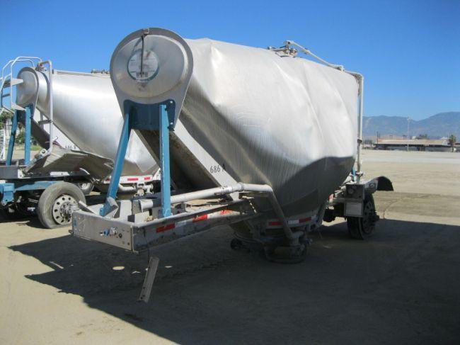 2005 Stephens Pneumatic Trailer