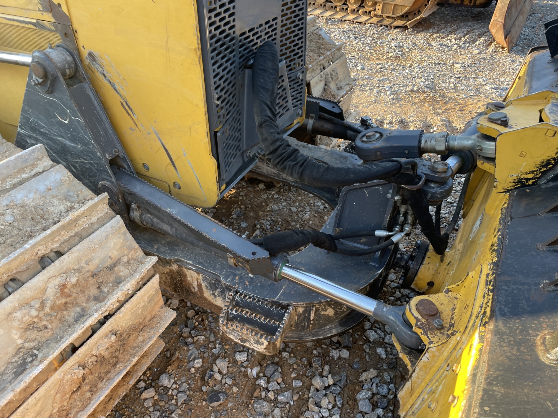 2019 JOHN DEERE 650K LGP Dozer / Crawler Tractor - J.M. Wood Auction ...