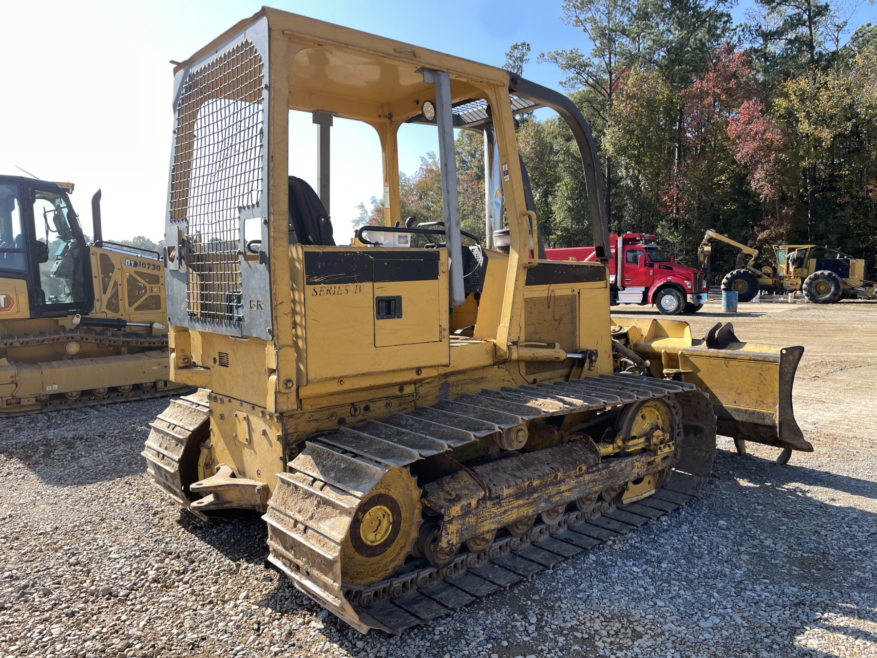 1999 JOHN DEERE 450G SERIES IV Dozer / Crawler Tractor - J.M. Wood Auction Company, Inc.