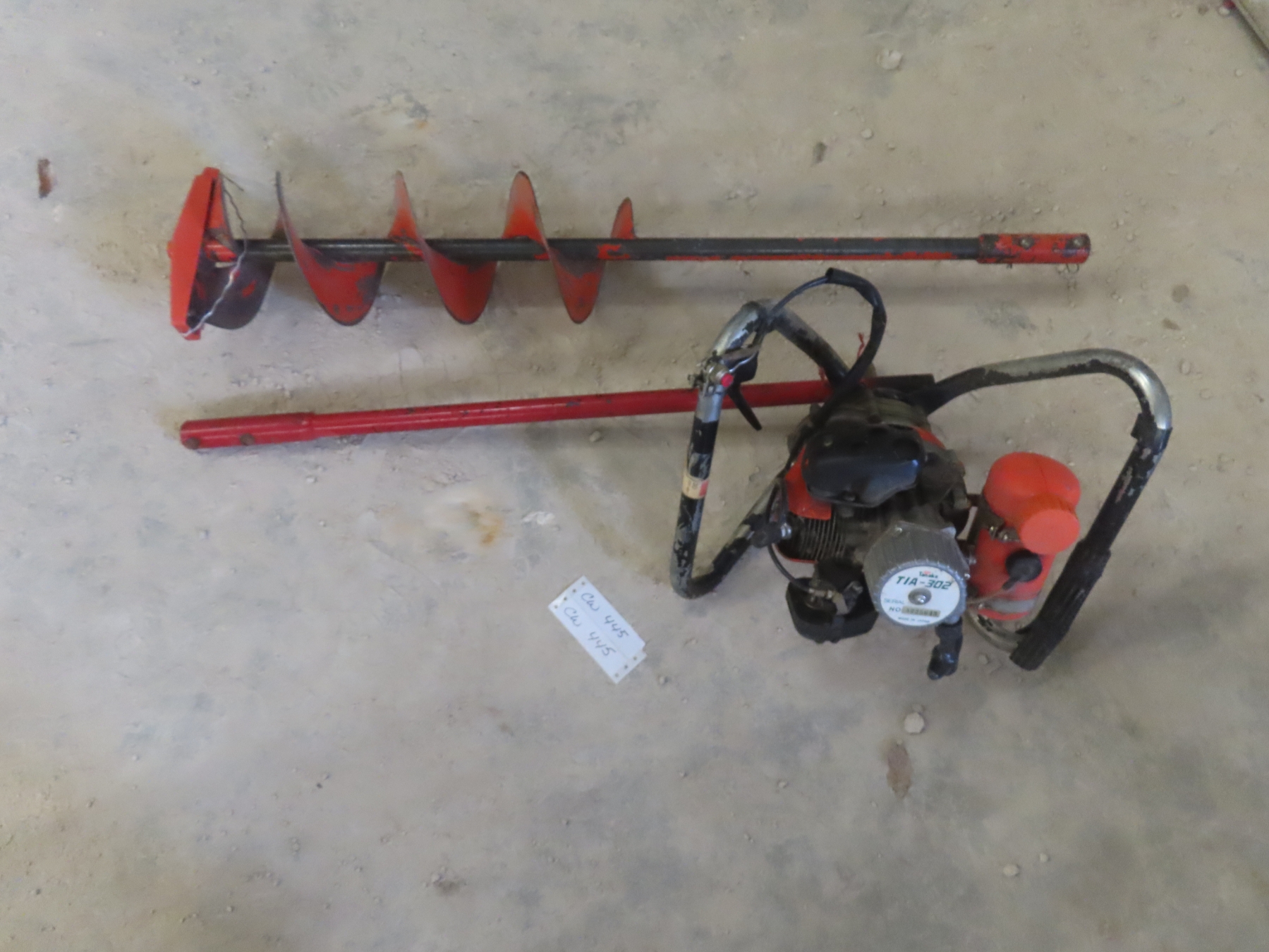 Tanaka TIA-302 Gas Auger, 8" Diameter