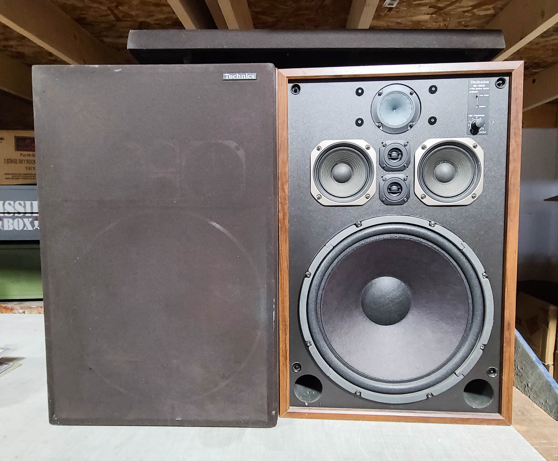 2 TECHNICS MODEL SB-G500 4-WAY SPEAKERS