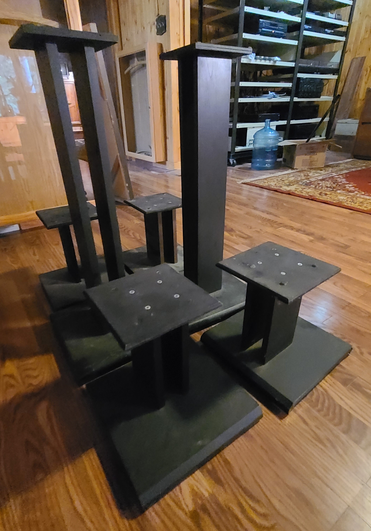 SPEAKER STANDS SOME DAMAGE