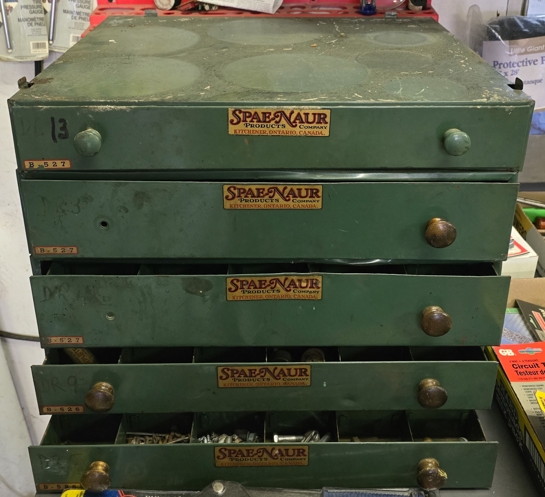 5 STACKABLE PARTS ORGINIZERS