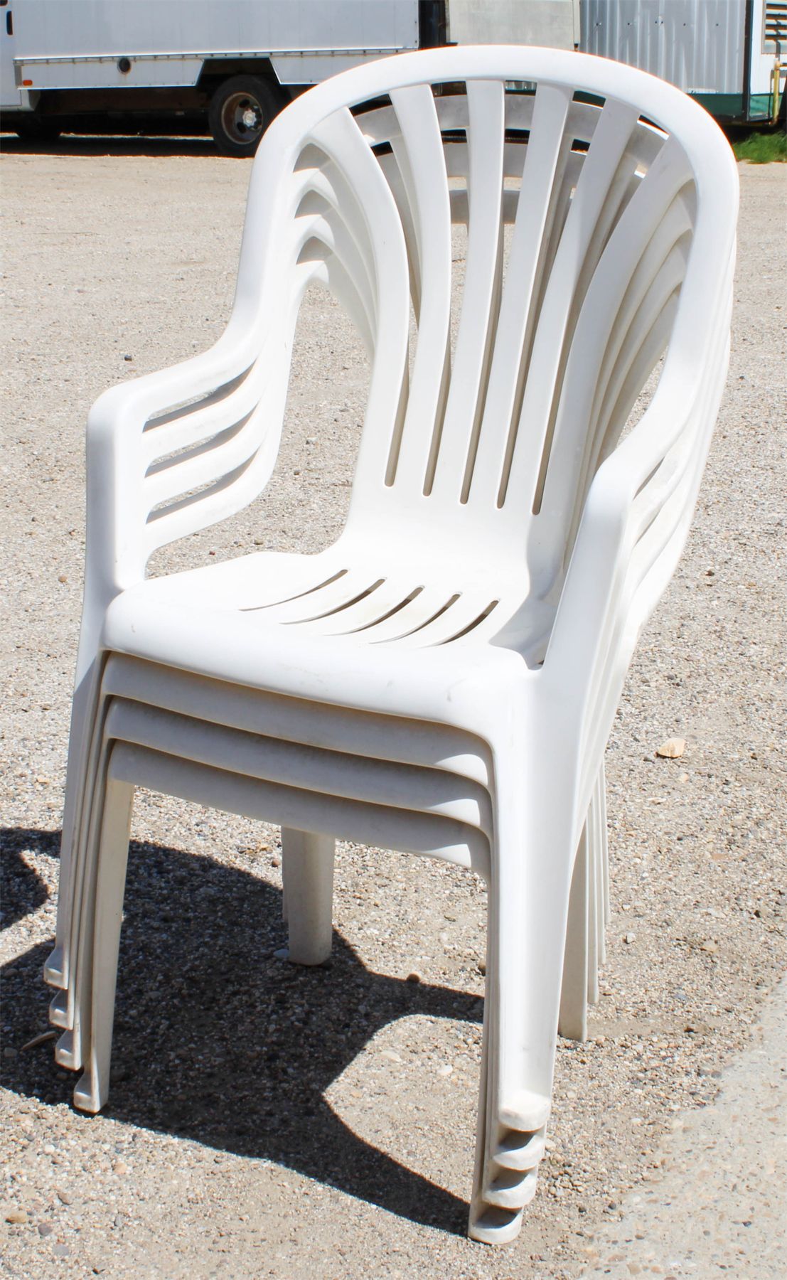 4 WHITE LAWN CHAIRS