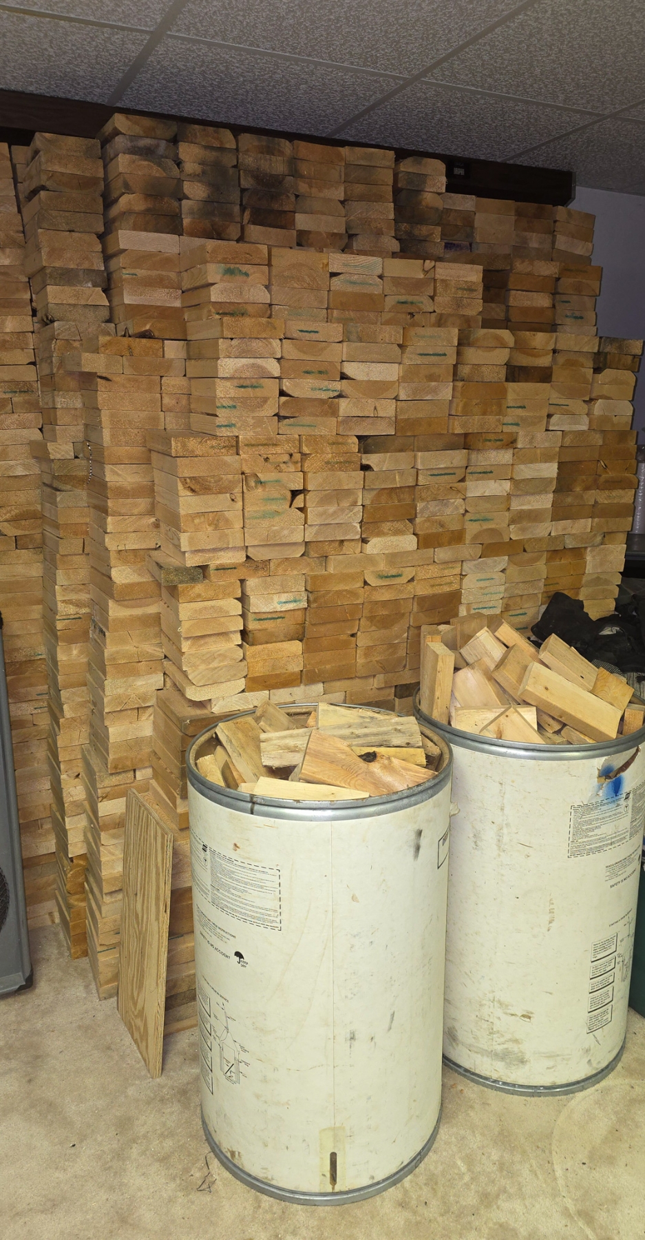 PILE OF BLOCKED FIRE WOOD