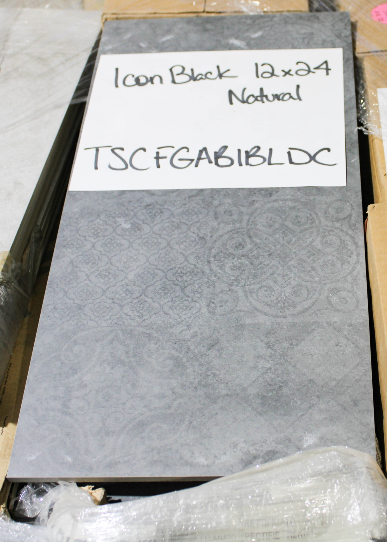 NEW TIERRA SOL, ICON, BLACK 12X24 NATURAL TILE