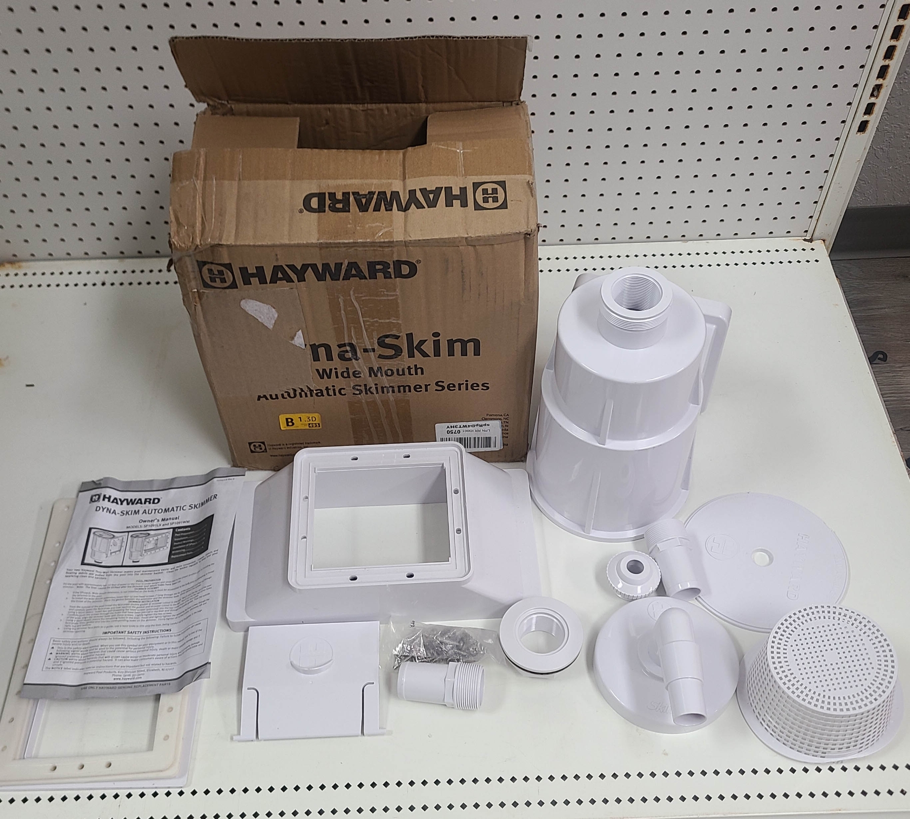 NEW HAYWARD DYNA SKIM AUTOMATIC SKIMMER