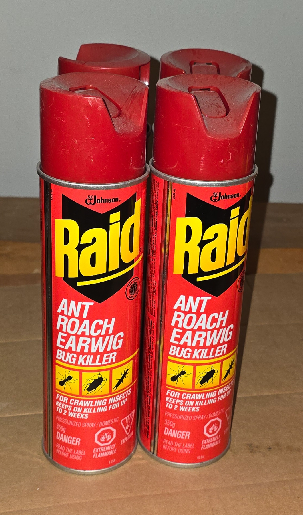 4 CANS OF RAID BUG KILLER