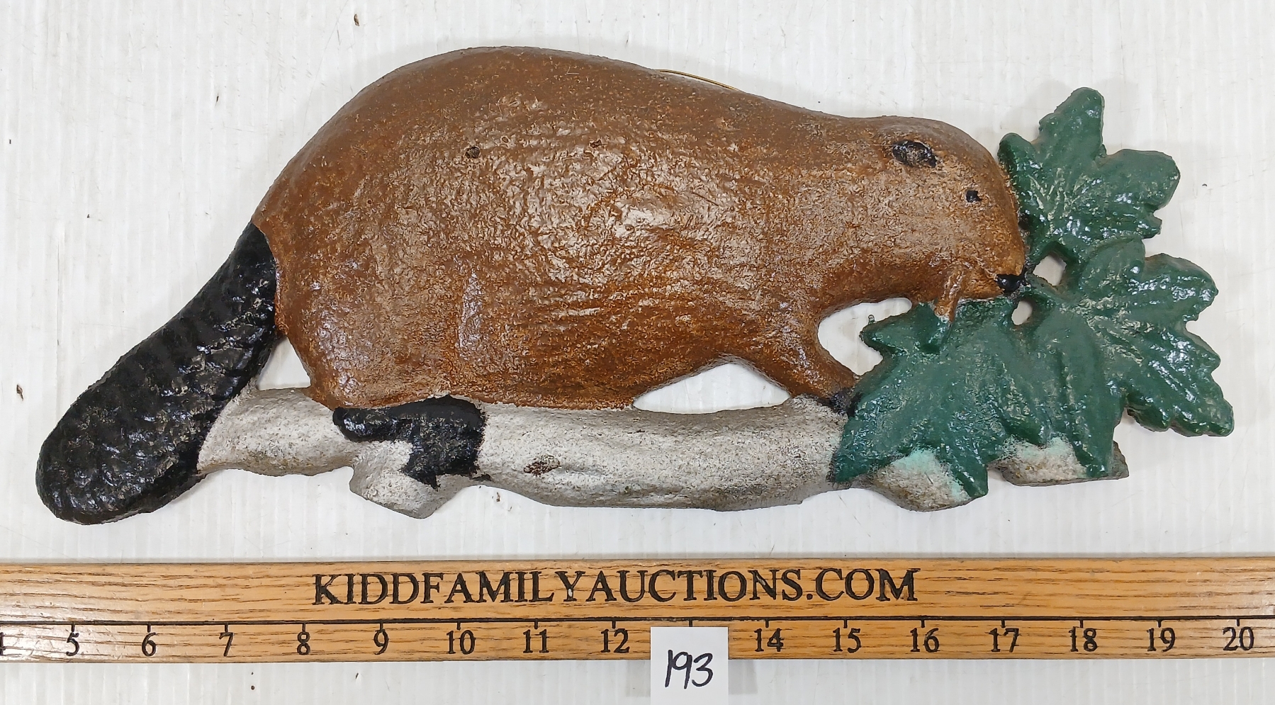 CAST IRON BEAVER WALL-HANGING