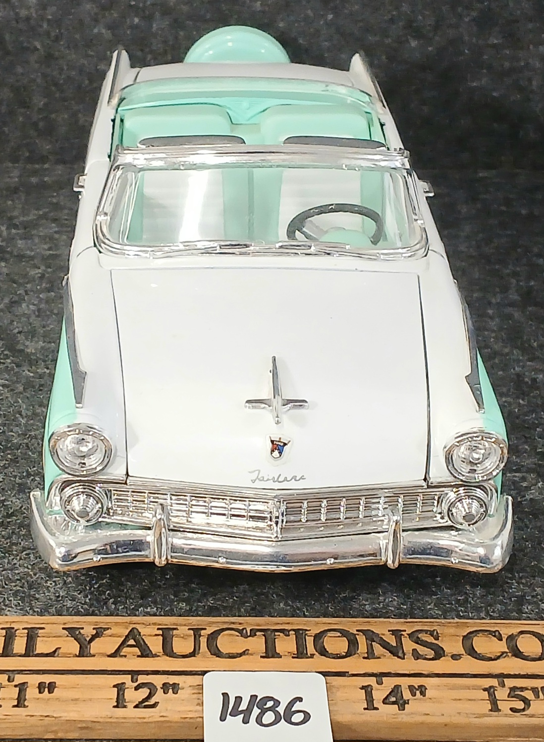 ROAD TOUGH DIECAST 1955 FORD FAIRLANE CROWN VICTORIA MODEL