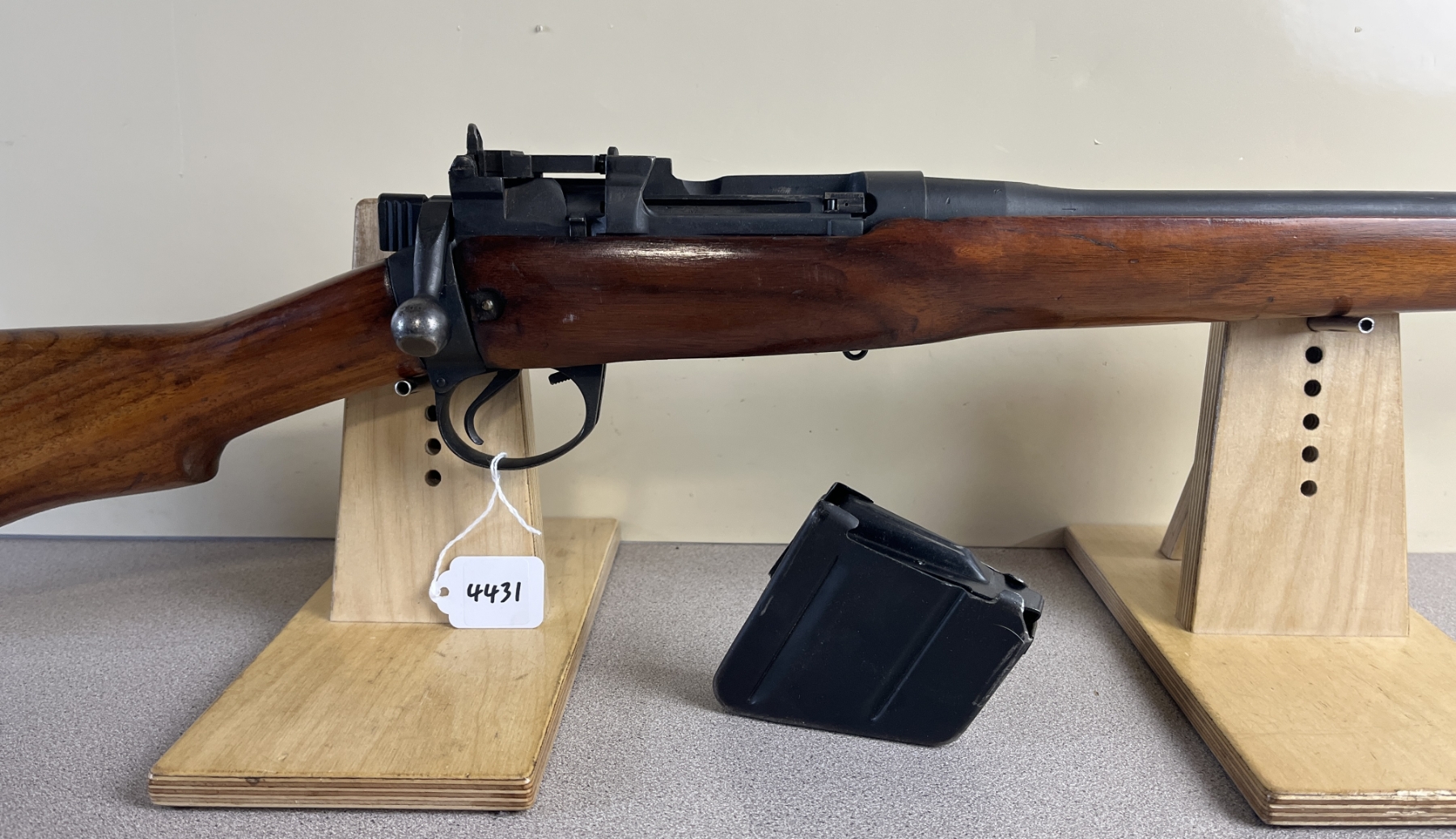 LEE ENFIELD NO4 MK1 SPORTER IN .303 BRITISH - Kidd Family Auctions