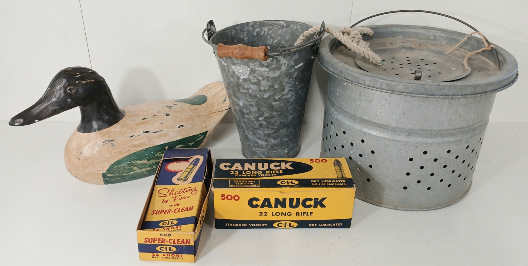 LOT OF 5 - VINTAGE DECOY DUCK, COLLECTIBLE CIL AMMO BOXES, VINTAGE FISH ...