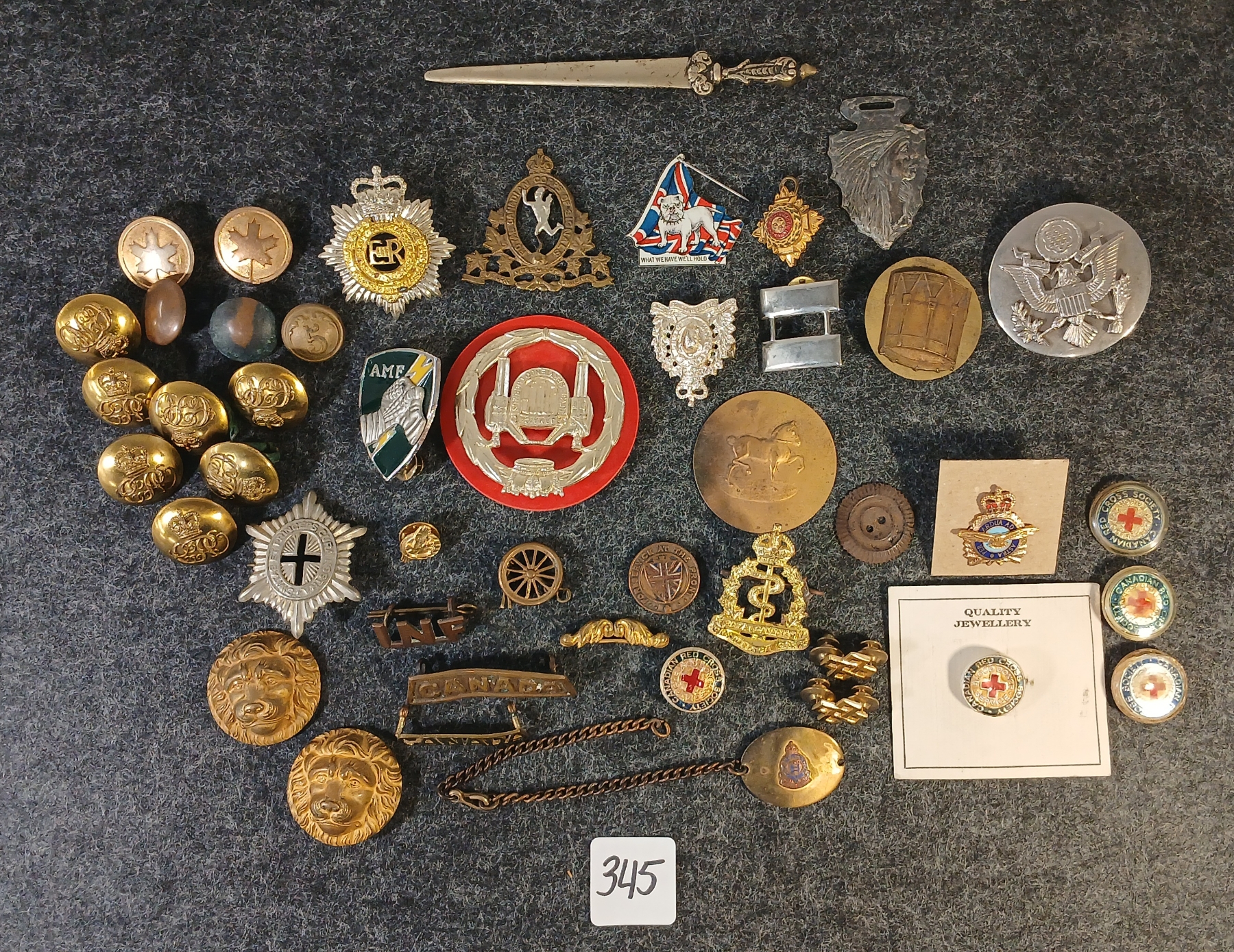 JOB LOT - MILITARIA BADGES, BUTTONS, PINS, ETC - INCL WWI CDN SHOULDER ...