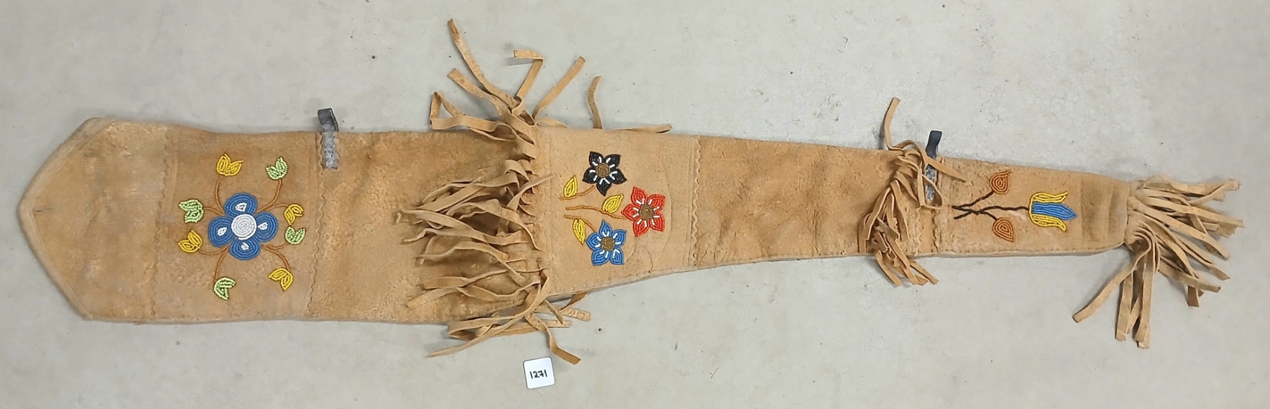 BEADED SOFT GUN CASE - Kidd Family Auctions