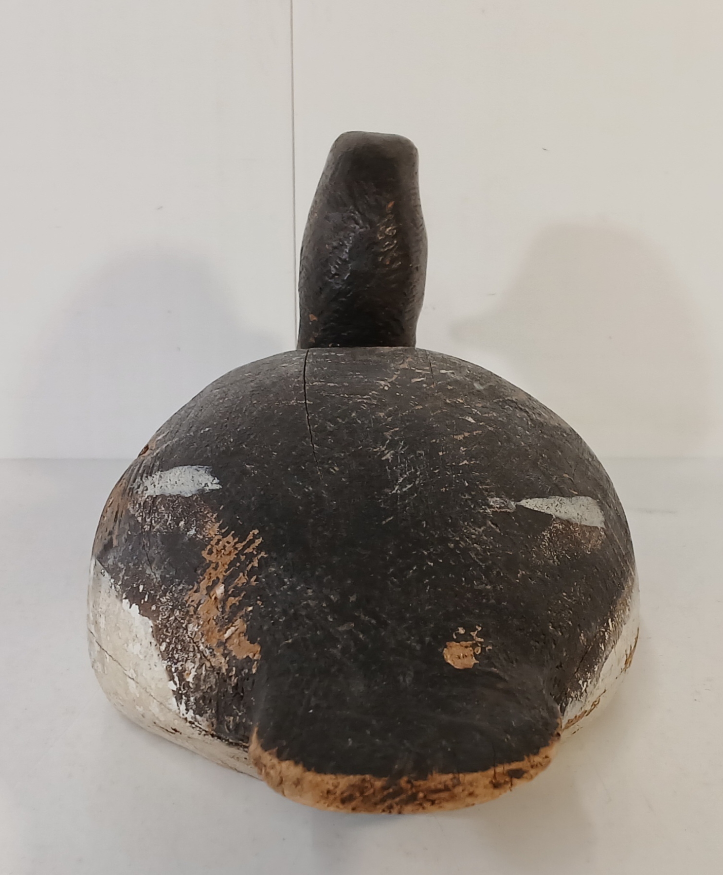 GOLDEN EYE DUCK DECOY - SIGNED G.F.(?) - Kidd Family Auctions