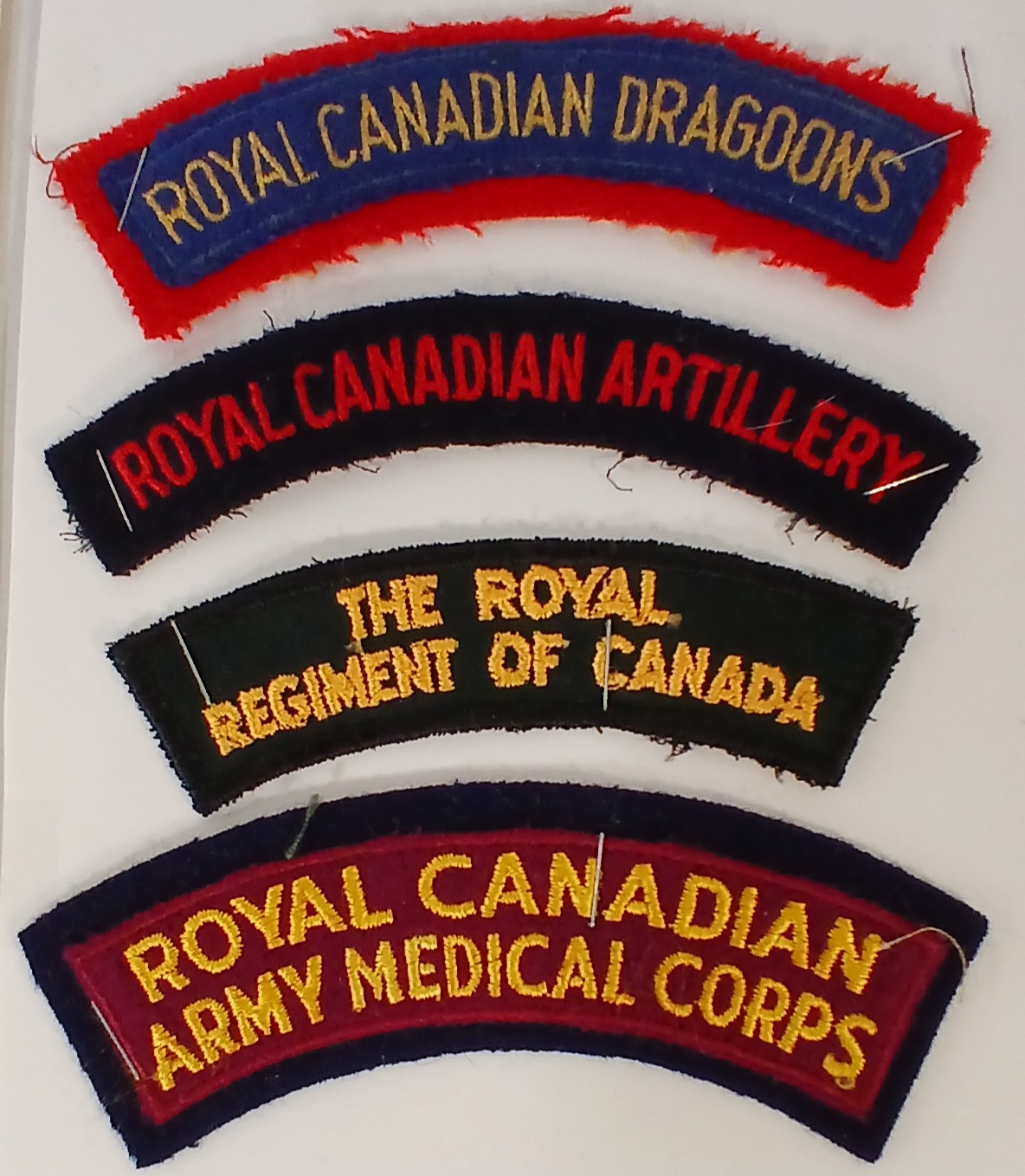 JOB LOT - WWI & WWII CDN & BRITISH PATCHES & BADGES - INCL CARRAIGE ...