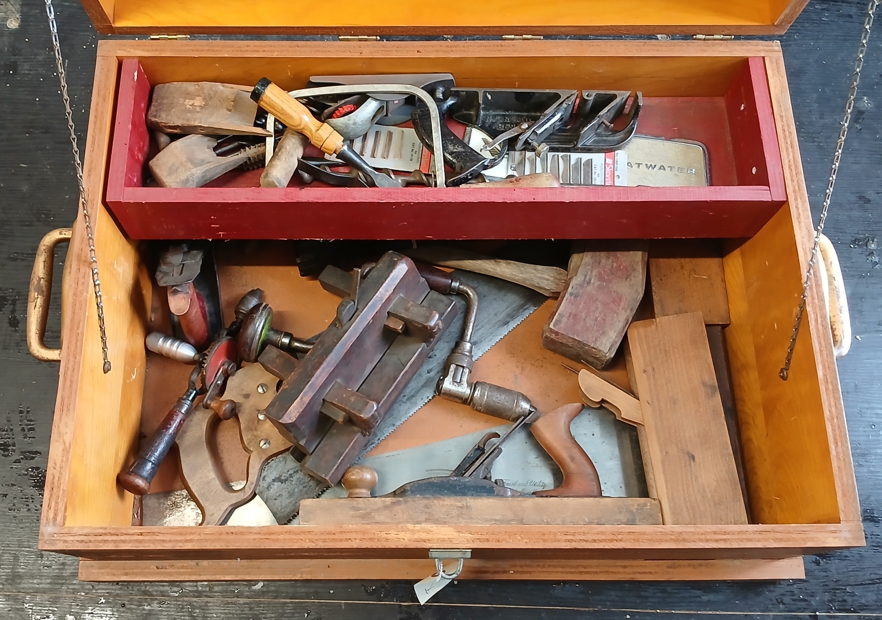 VINTAGE SECORD TOOL CHEST W/ CONTENTS - WOOD PLANES, SAWS, STRAIGHT ...