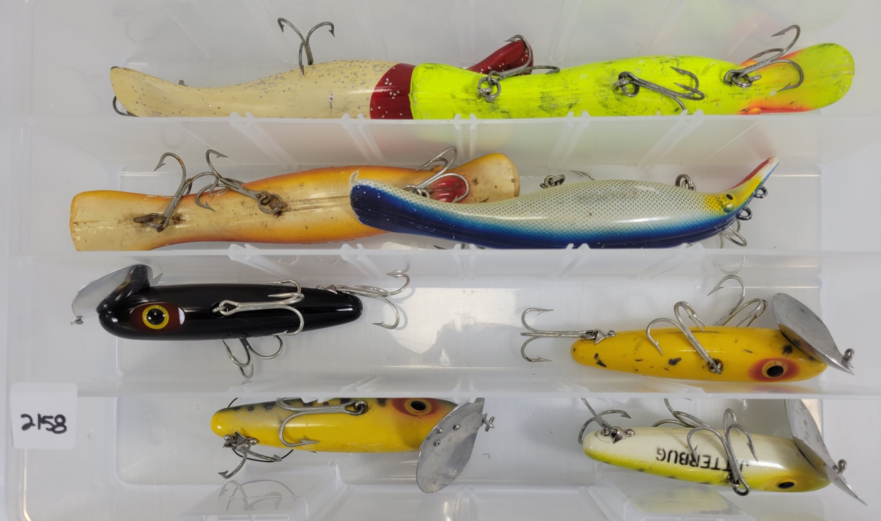 LOT OF 8 - NORTHERN PIKE LURES