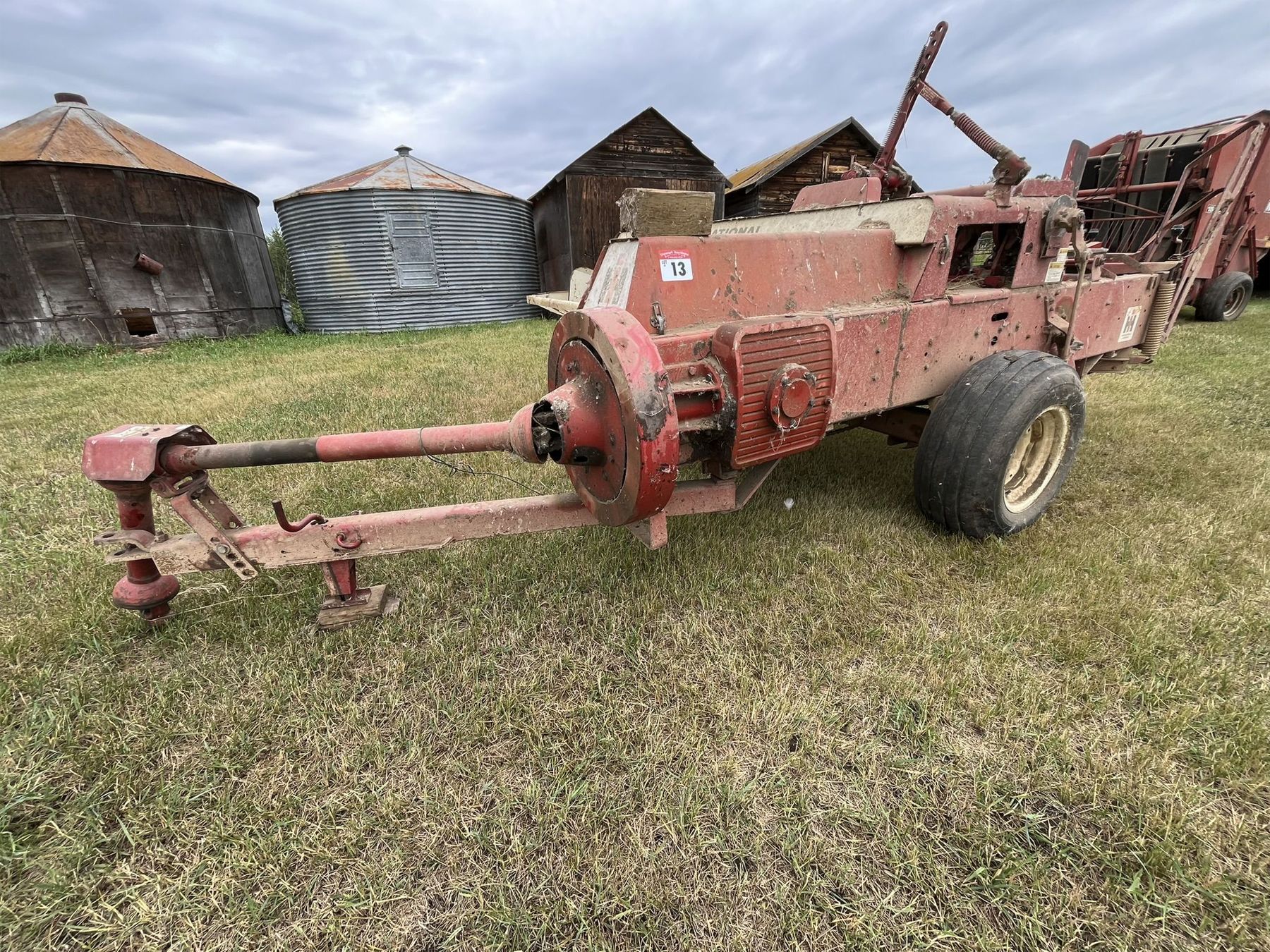International 440 Baler