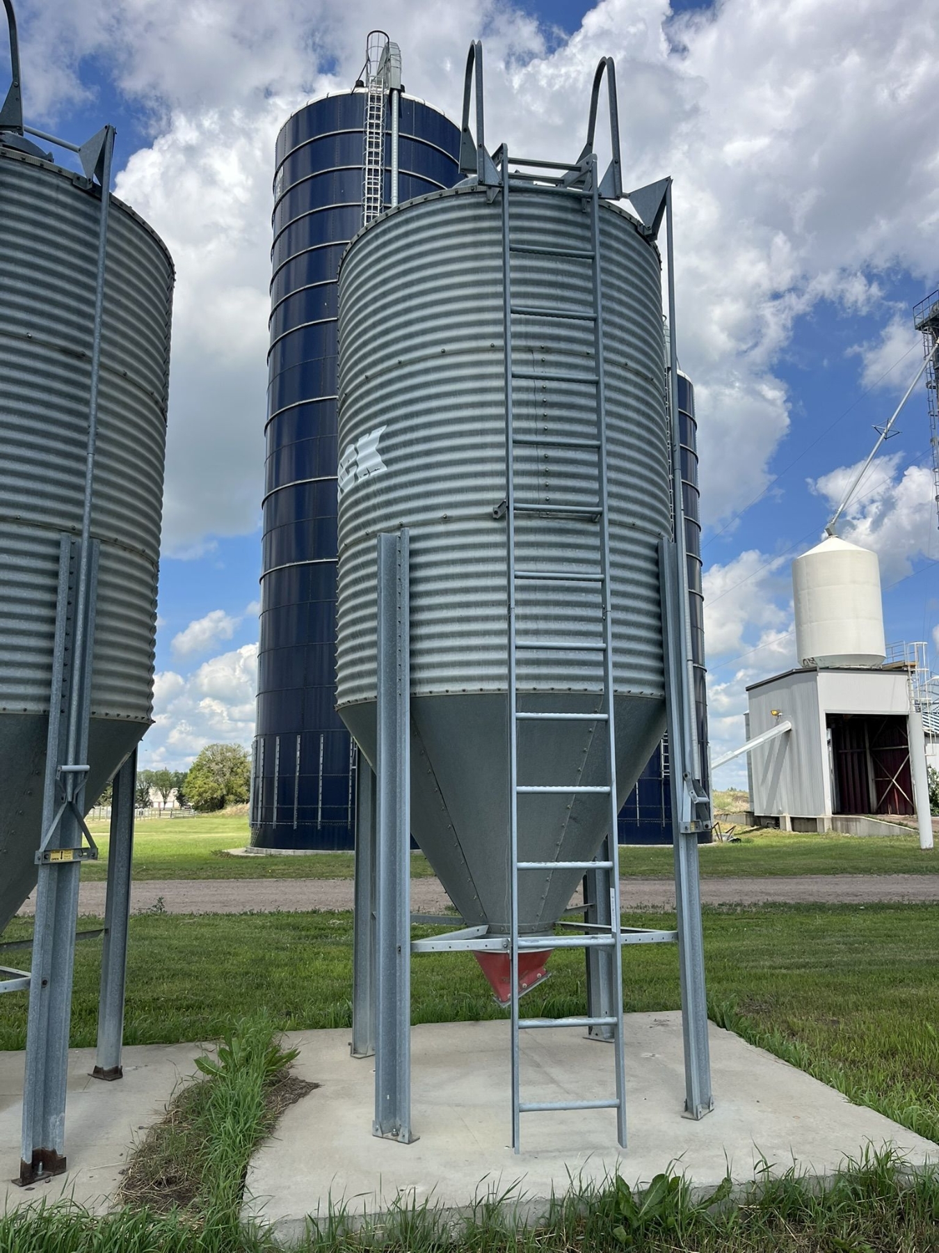 Brock Grain Bin