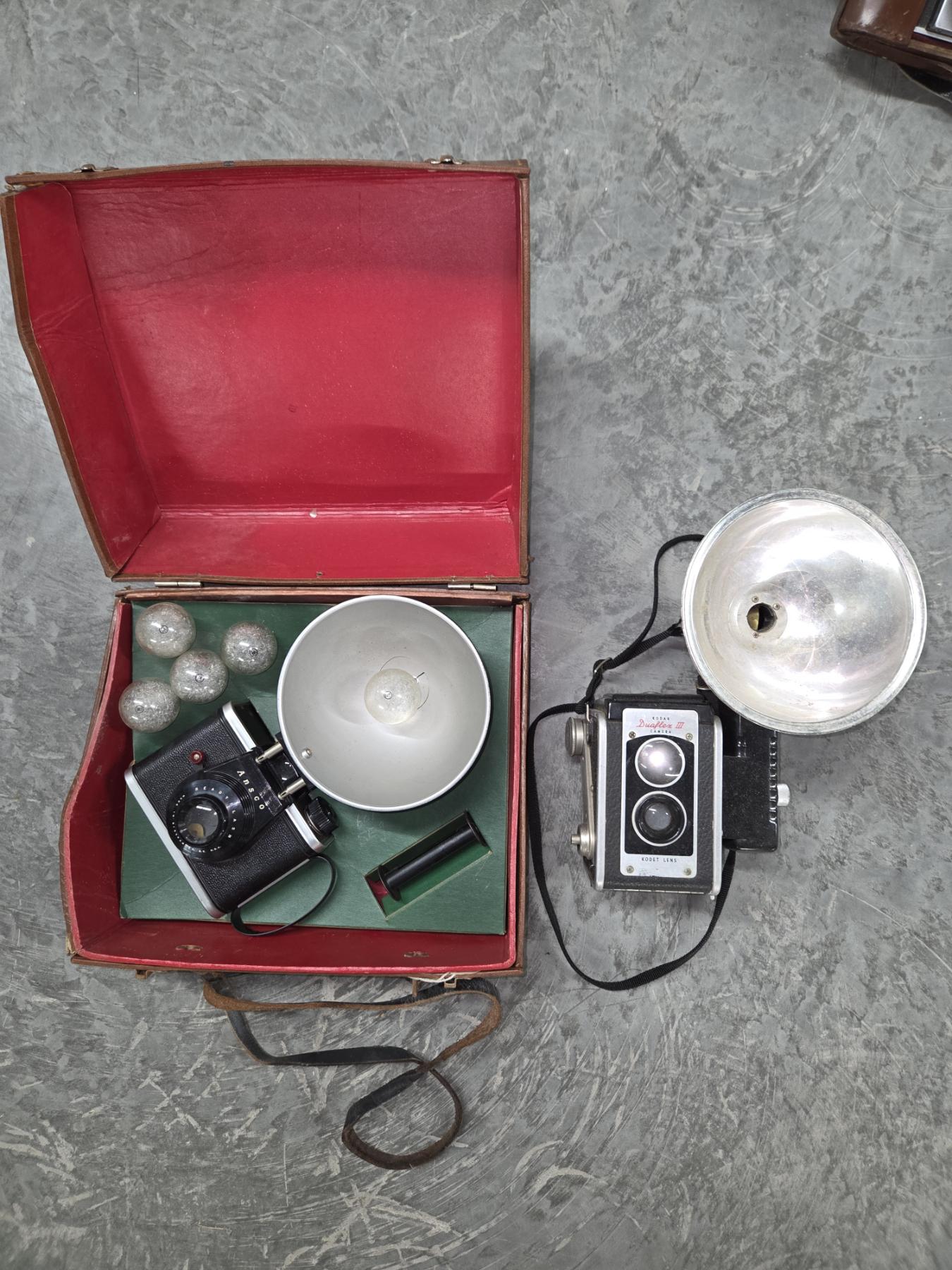 Great Vintage Camera Group - Bosley Auctioneers
