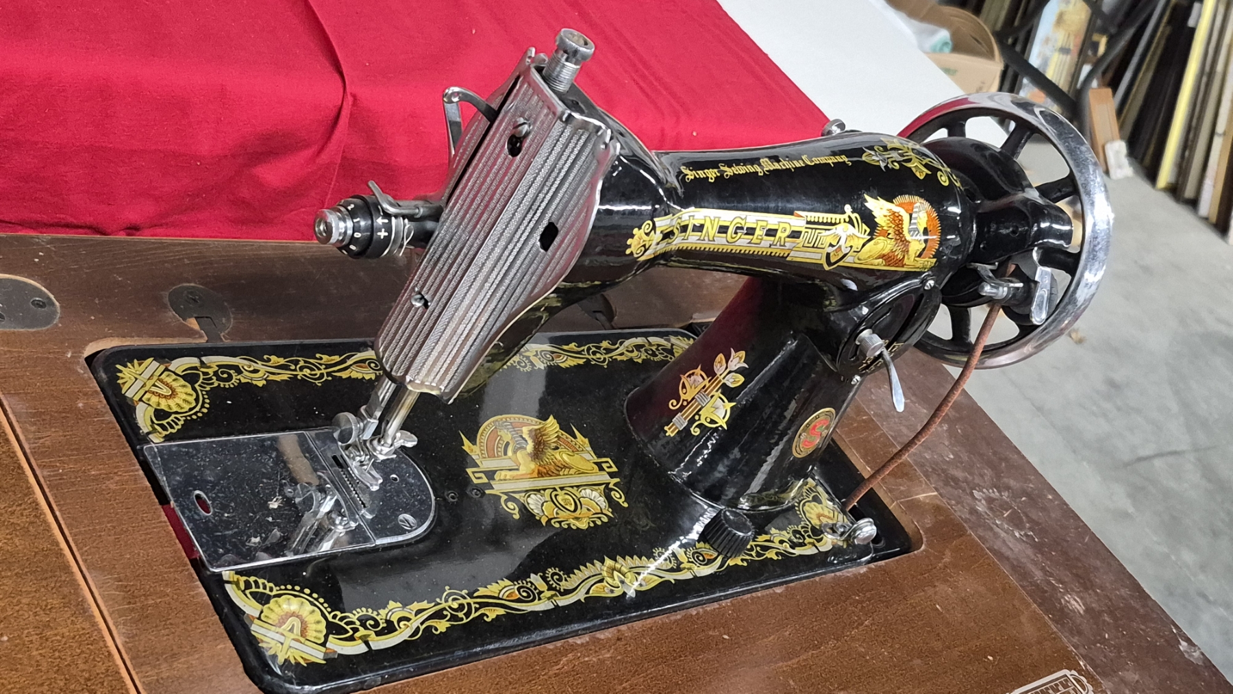 Finest Antique Floor Model Singer Sewing Machine Gem Ever - This Is A ...