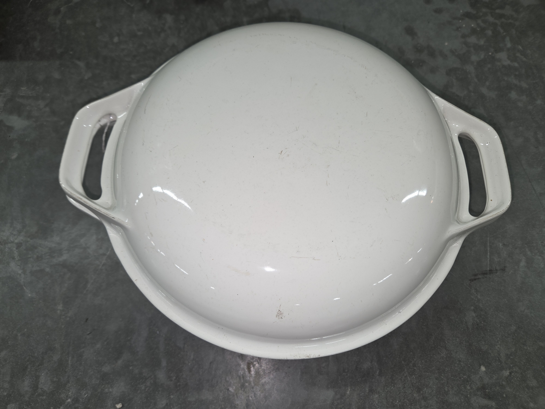 Club ColorCast Cast Iron Pan With Lid - Bosley Auctioneers